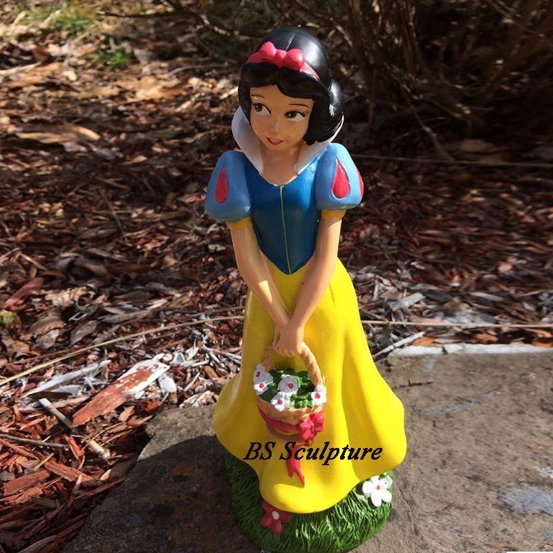 life size fiberglass snow white and The Seven Dwarfs Statue Garden ...