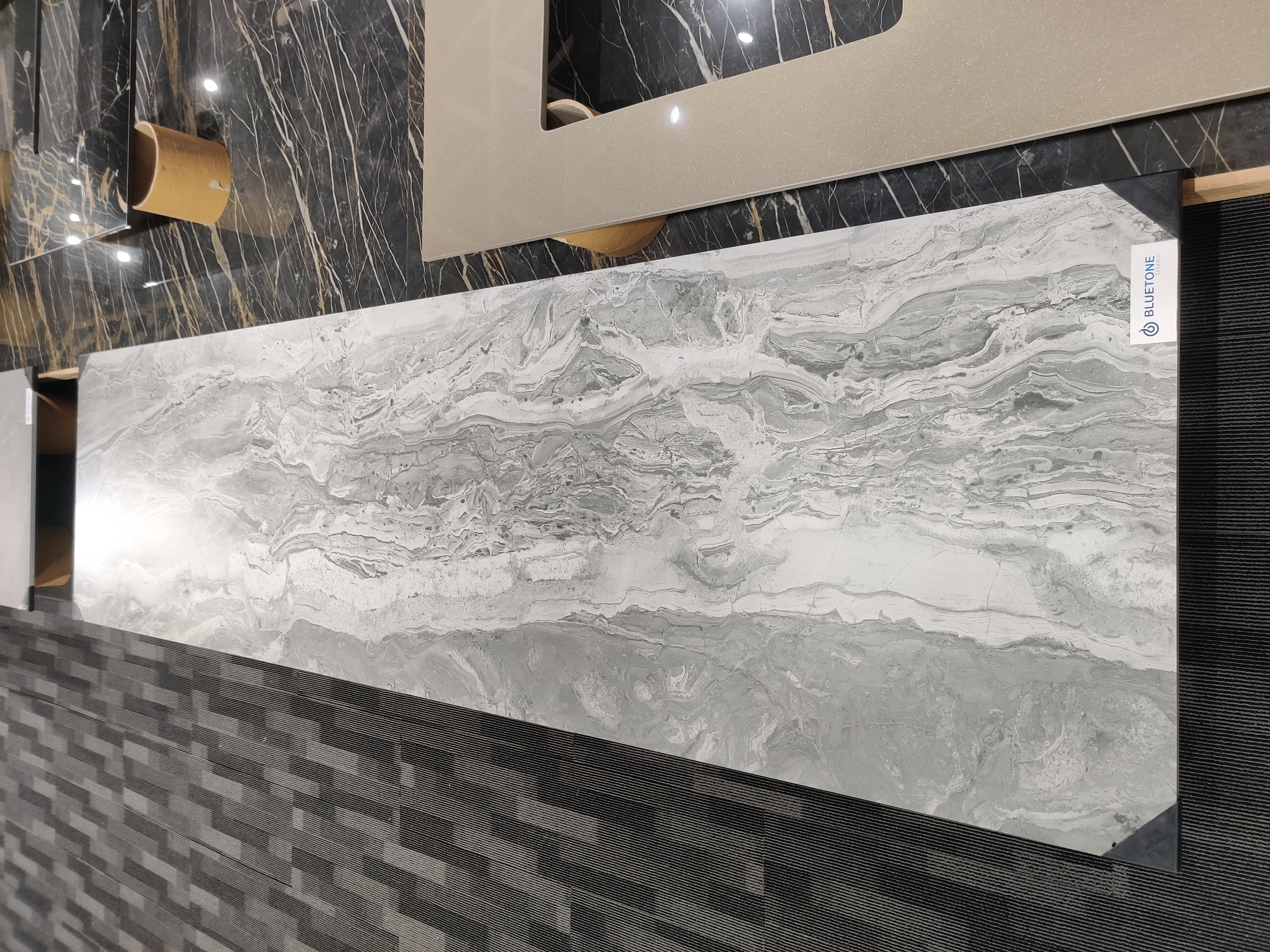 Manufacturer of Luxury 1200x3000x15mm Large format porcelain tile for ...
