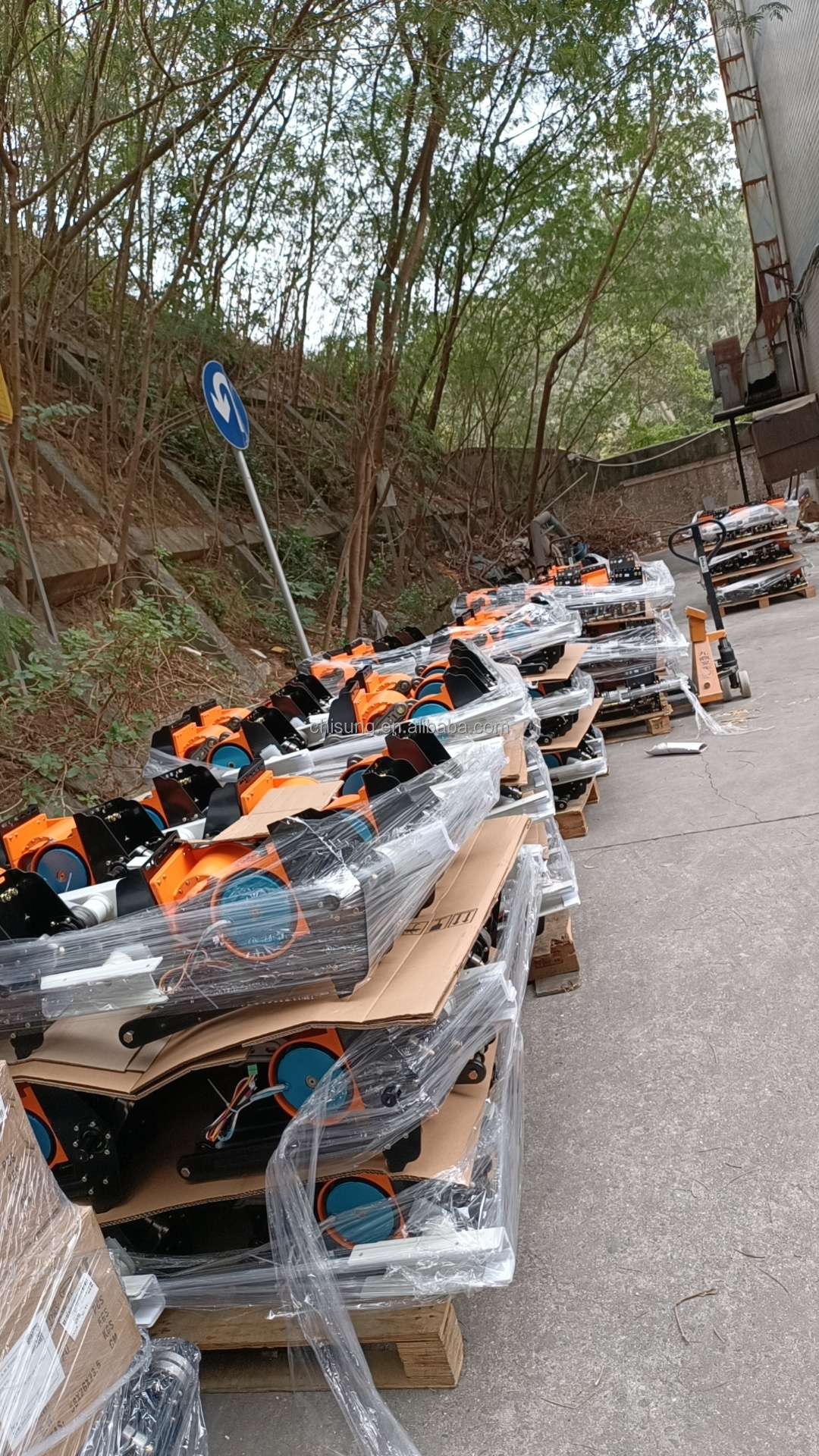 Security Parking Barrier Gate 0.6s super fast barrier gate Automatic ...