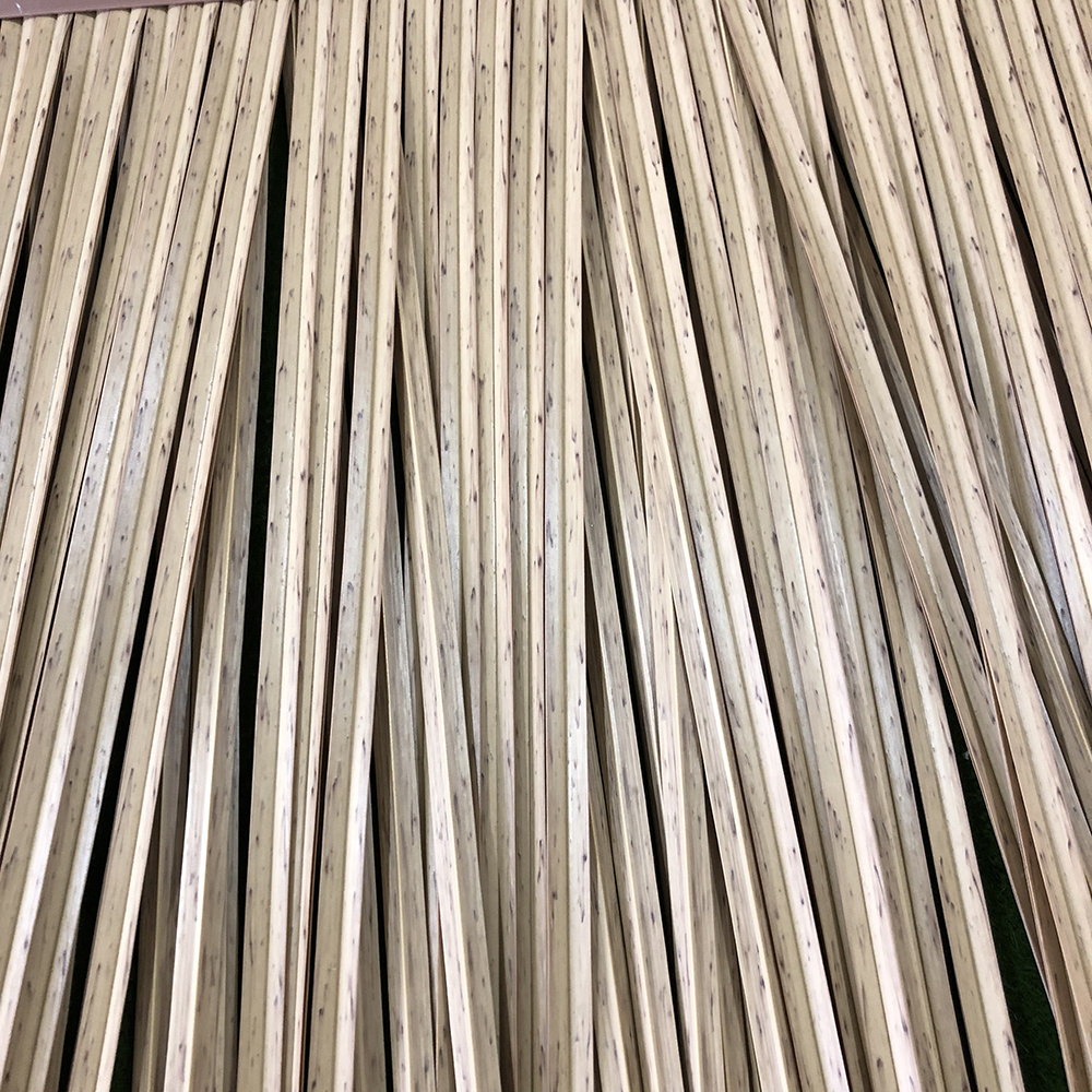 Free Sample Synthetic Thatch Gazebo Palm Leaf Roofing Thatch For Tiki ...