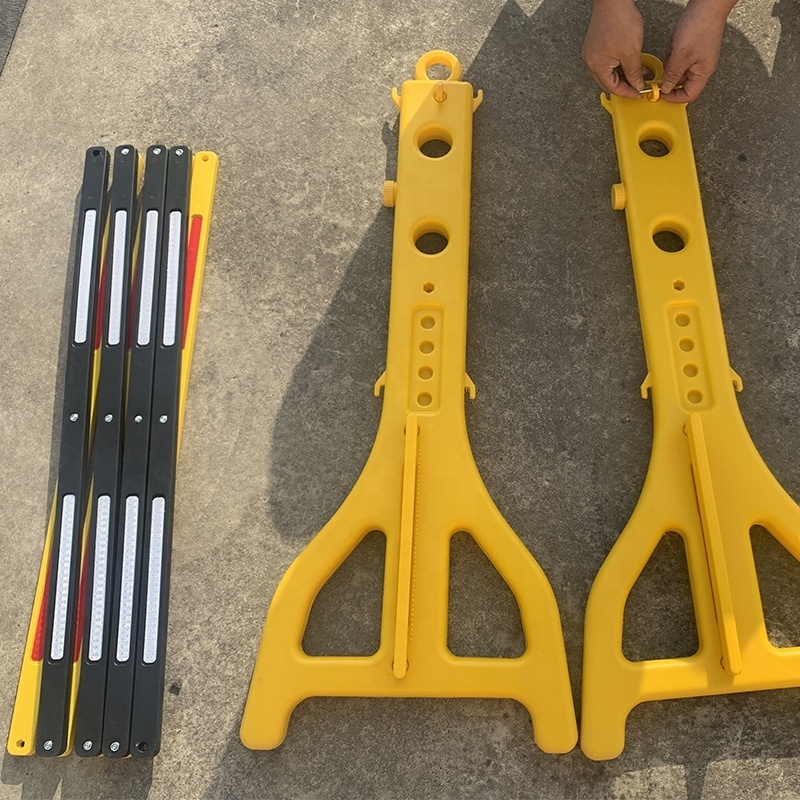 Plastic portable road traffic fence expandable gate safety traffic ...