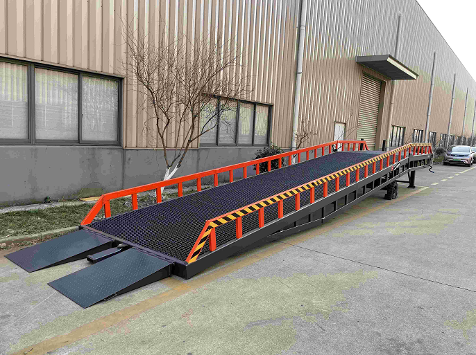 Portable Container Loading Bridge Mobile Hydraulic Container Loading ...