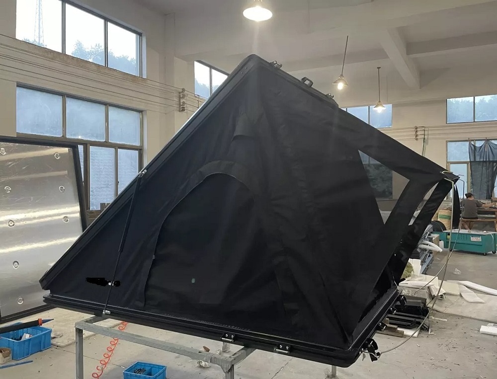 WILDSROF high quality Suv aluminium triangle clam hard shell roof top ...