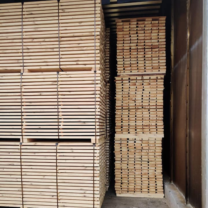 FSC Construction Beams & Lumbers Pine / Spruce Sawn Lumber / Cheap ...