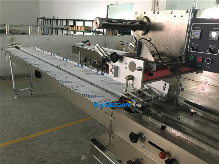Disposable plastic knife fork cutlery automatic packing machine ...