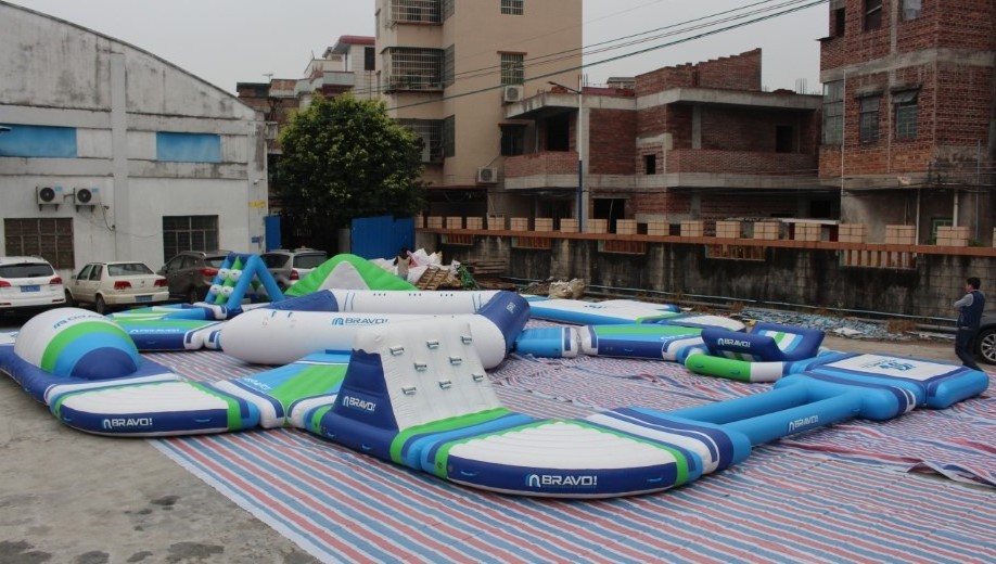 Factory Price Custom White Tallest Inflatable Aqua Park/ Large ...