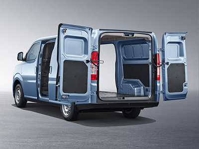 China Ec75 Range Big Large Ev Cargo Transit Truck Van High Speed ...