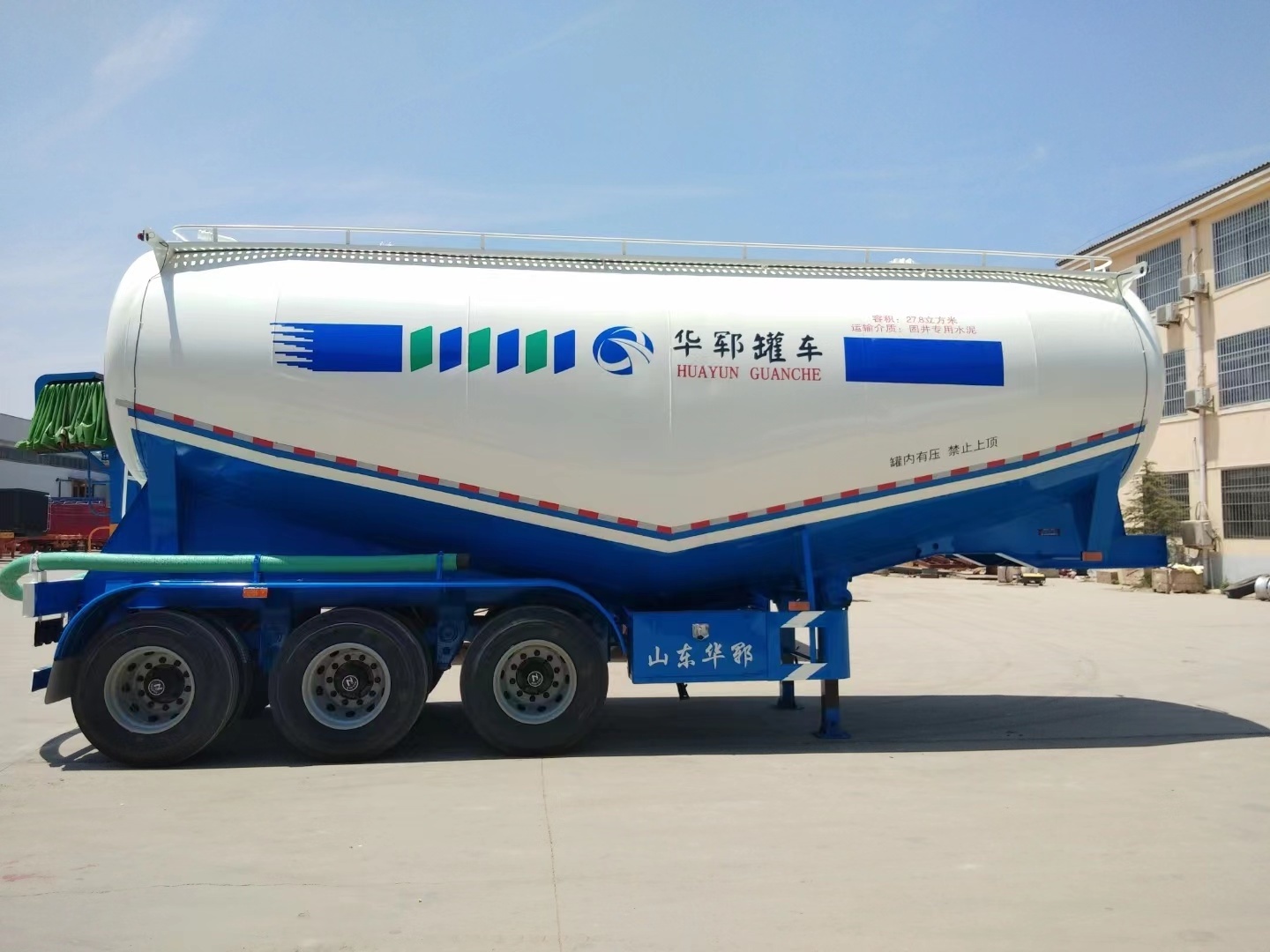 3 Axles Bulk Silo Carrier 30-65Cbm 60 Ton Powder Bulk Cement Tank ...