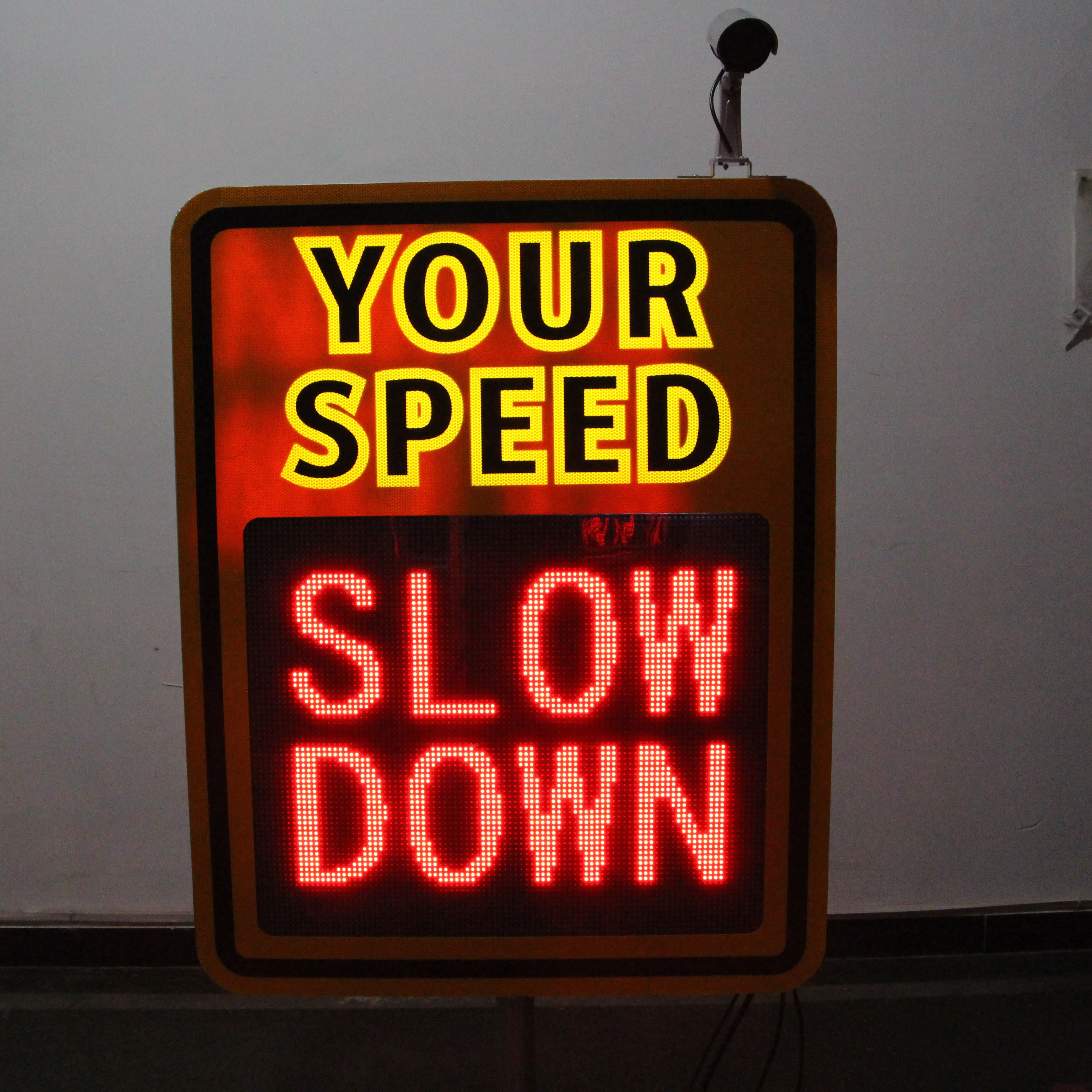 Led Solar Speed Limit Radar Sign LED Portable Traffic Driver Feedback ...