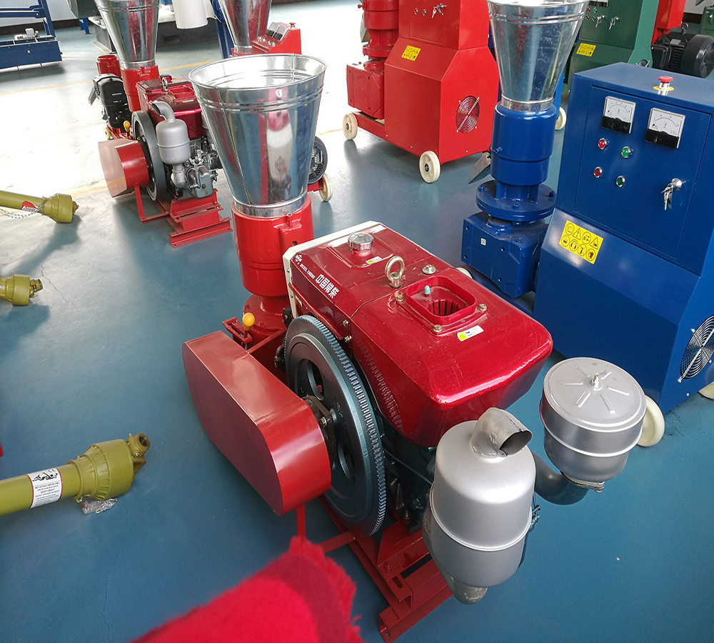 Mobile Wood Pelletizer Biomass Pellet Making Machine Diesel feed ...