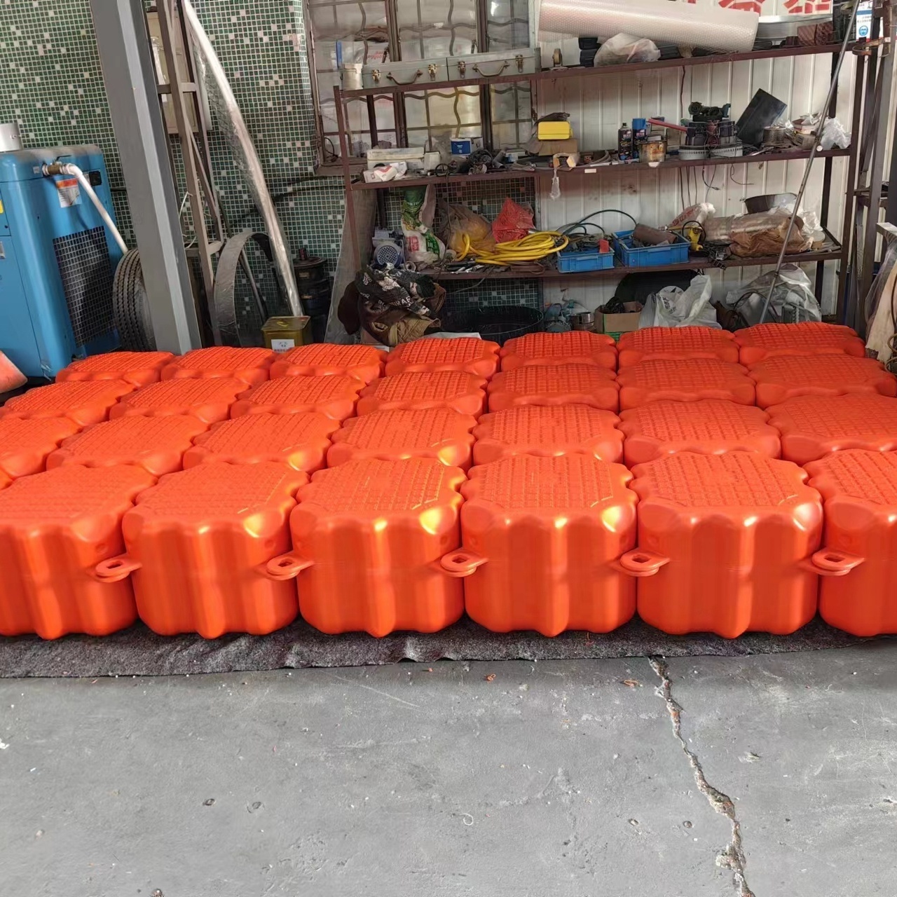 Modular Jet Ski Dock Blow Molding Square Floating System Floating ...