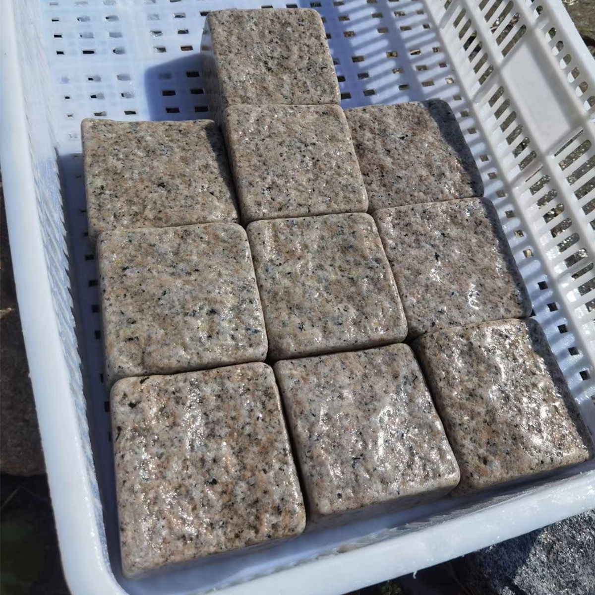 China wholesale small block granite tumbled stone tile outdoor paving ...