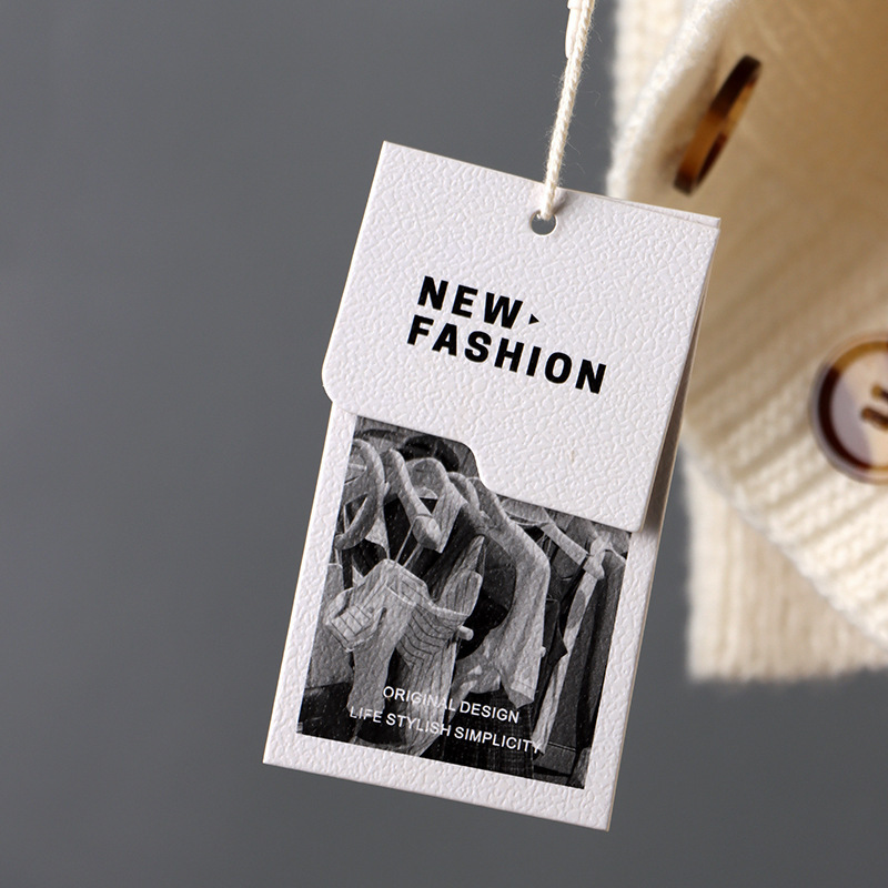 flying labels Foil Garment Tags custom logo tag white swing ticket gold ...