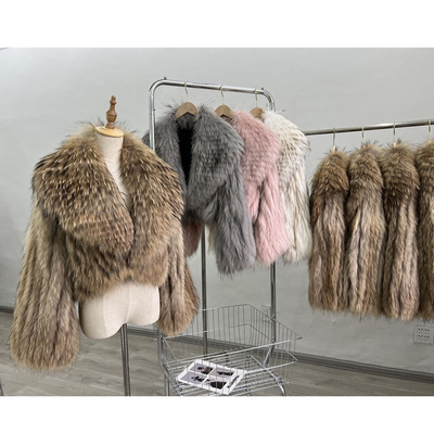 Wholesale Luxury Apparel High End Warm Women Short Fur Jacket Plush Knitted Real Raccoon Fur Coat With Big Collar BestSuppliers