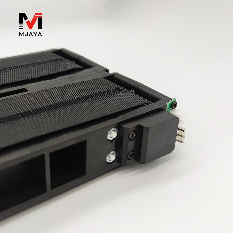 Cosmetics beauty products Vending machine conveyors belt with 24V Motor ...