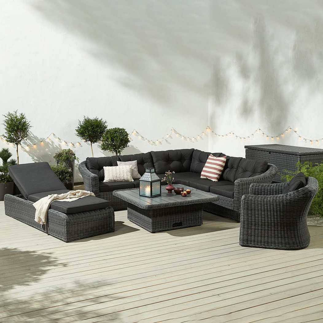 Jutlandia rattan garden furniture store