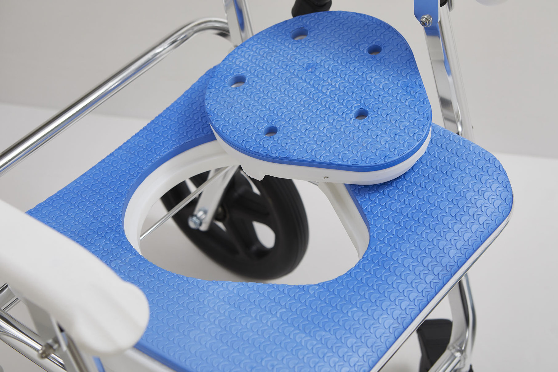 new design small size commode seat aluminum adjustable folding shower ...