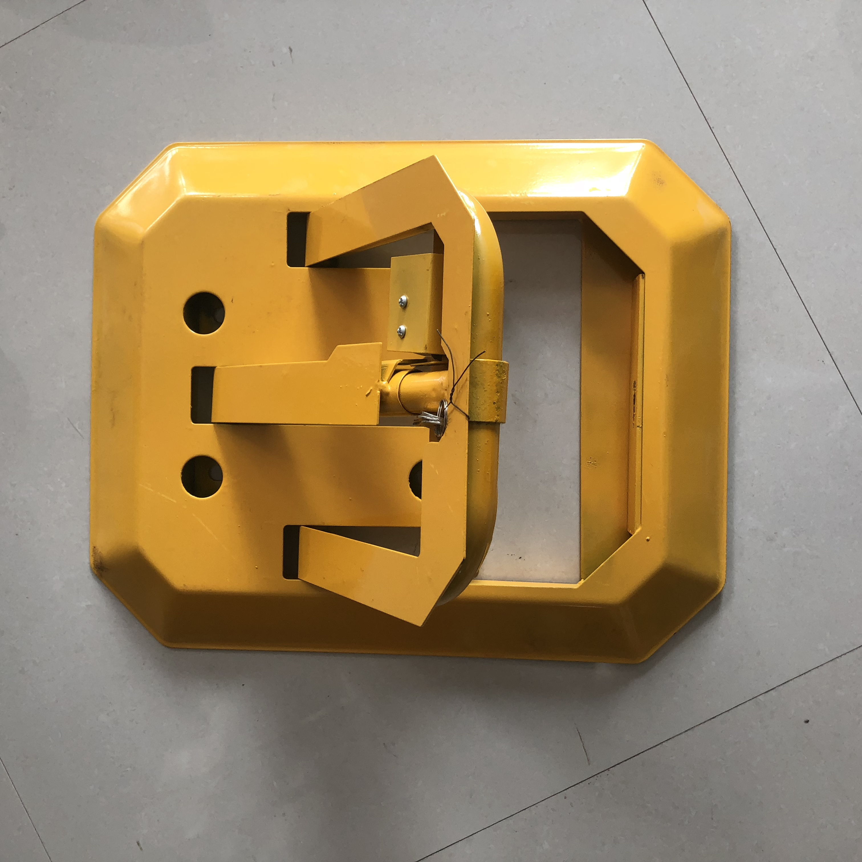 High Strength Steel Manual Parking Space Lock Car Park Barrier ...