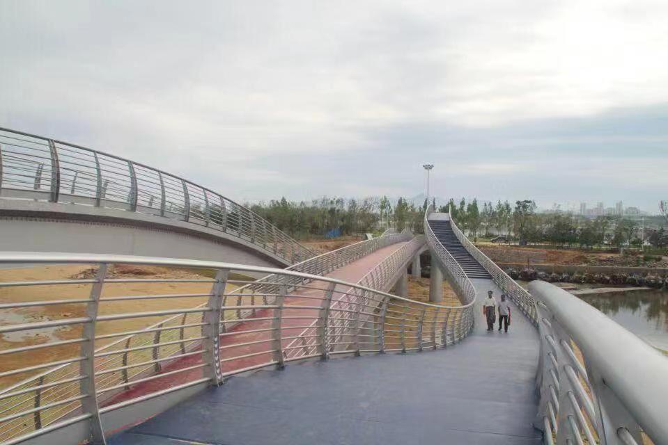 Stable Prefabricated Steel Structure Bailey Bridge for Construction ...