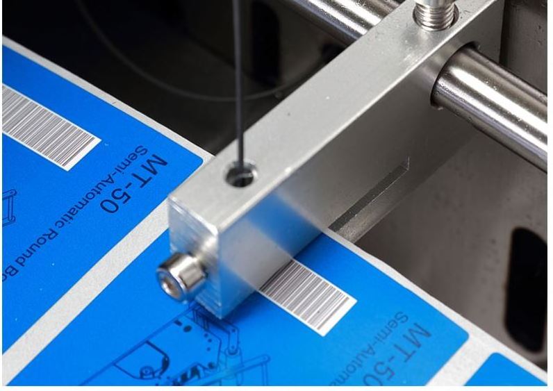 New designed Manual Bottle Label Applicator installed with date coder ...
