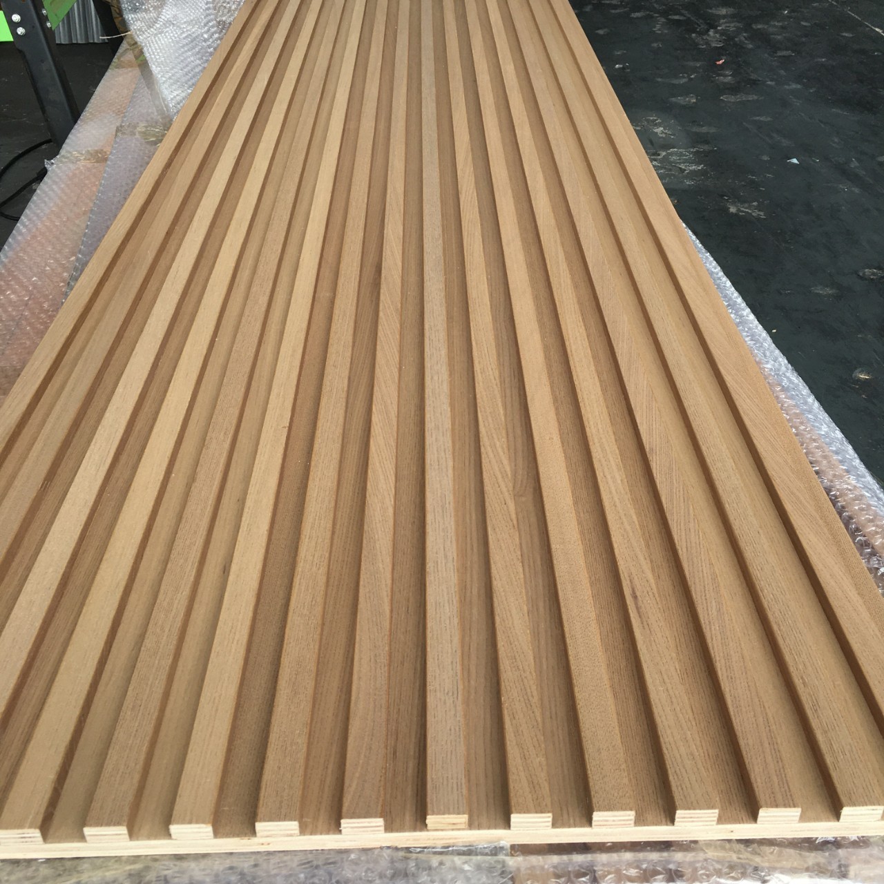 Factory Customized Interior wood 3d wall panel solid wood fluted wall ...