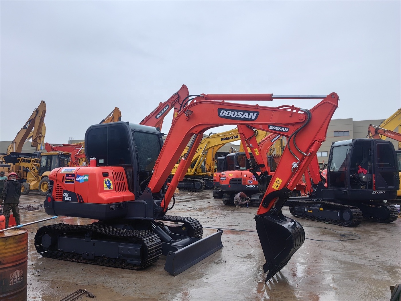 Used Doosan DX60 hydraulic crawler excavator 6 ton mini construction ...
