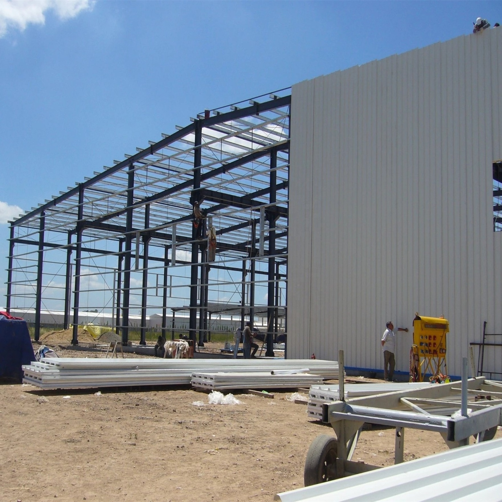 Prefabricated Light Steel Structure Warehouse Workshop Steel Shed ...