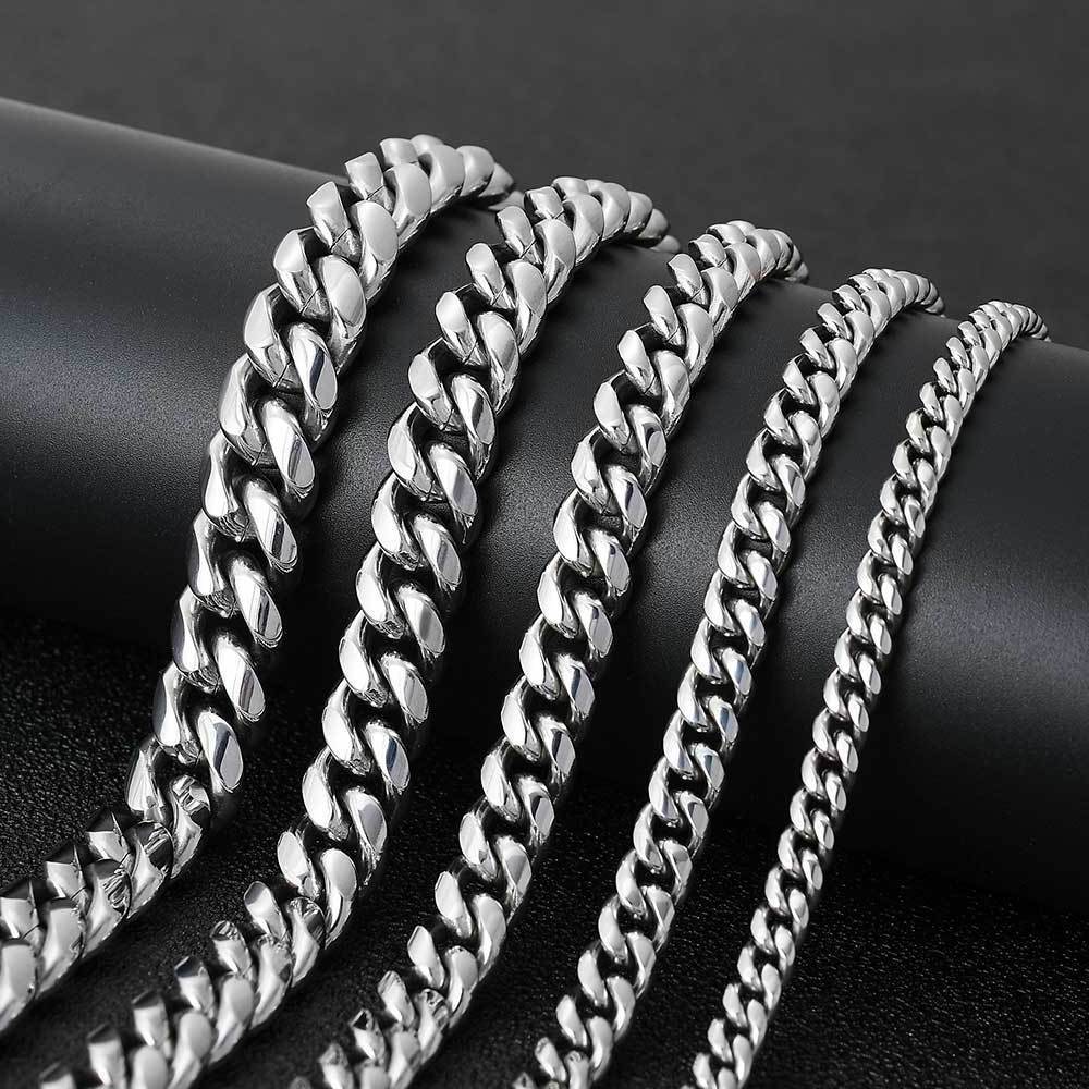 Stainless steel fashion jewelry store