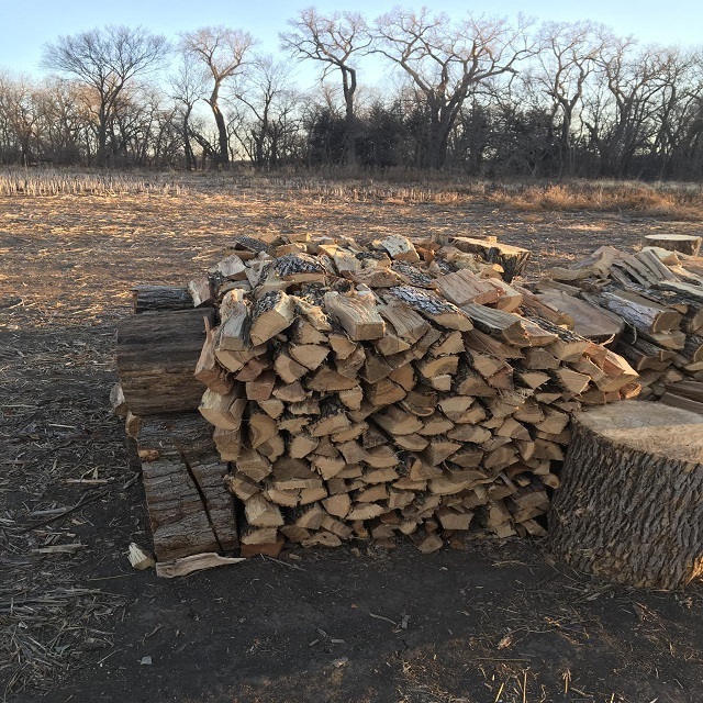Top Quality Kiln Dried Split Firewood Kiln Dried Firewood in bags Oak ...