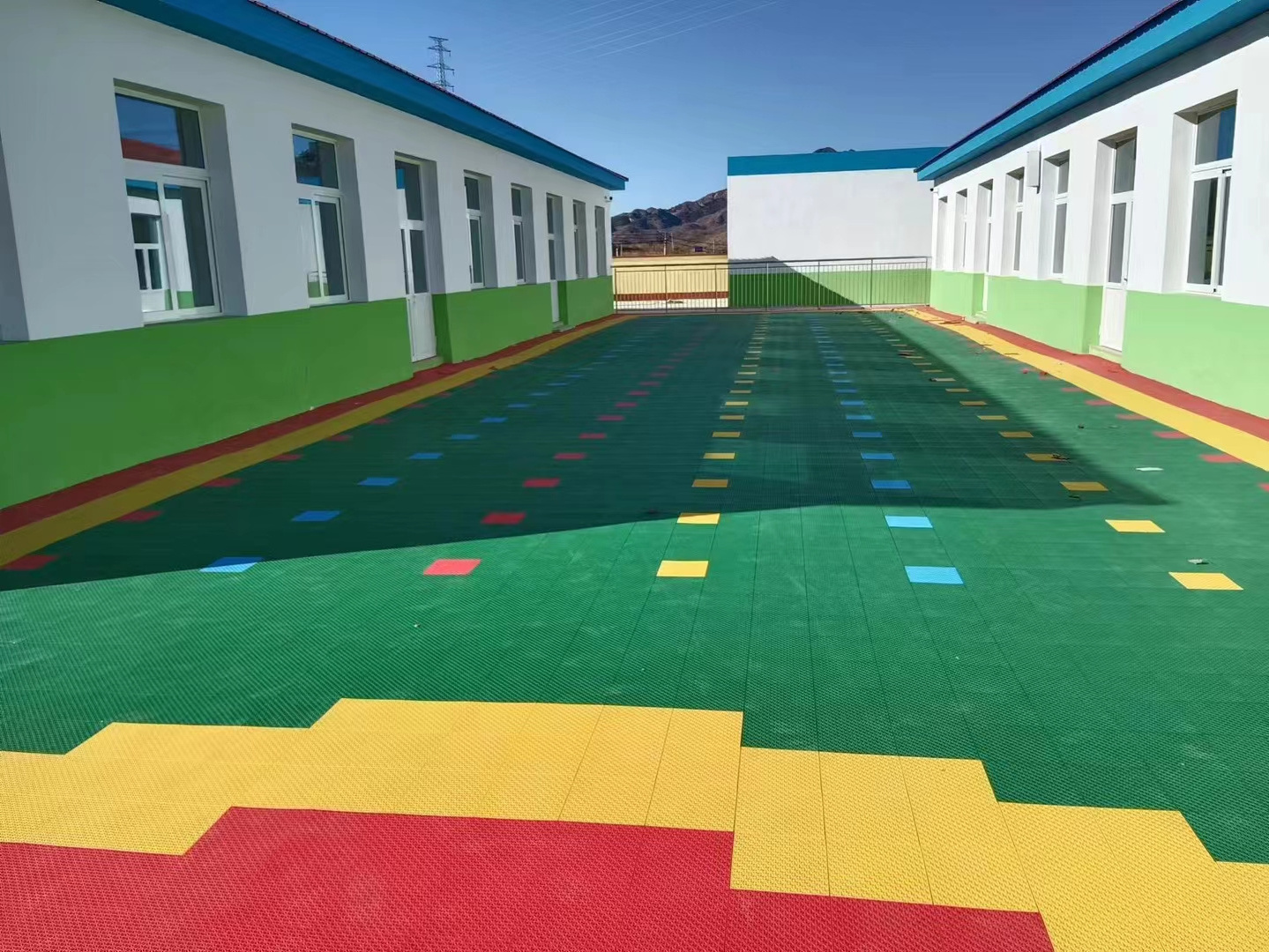 Outdoor Basketball Court Flooring Skating Rink Floor Tile Rubber ...