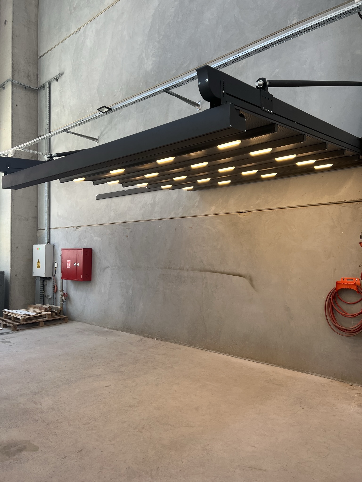 Outdoor PVC Motorized Awning Retractable Suspended Roof with Led ...