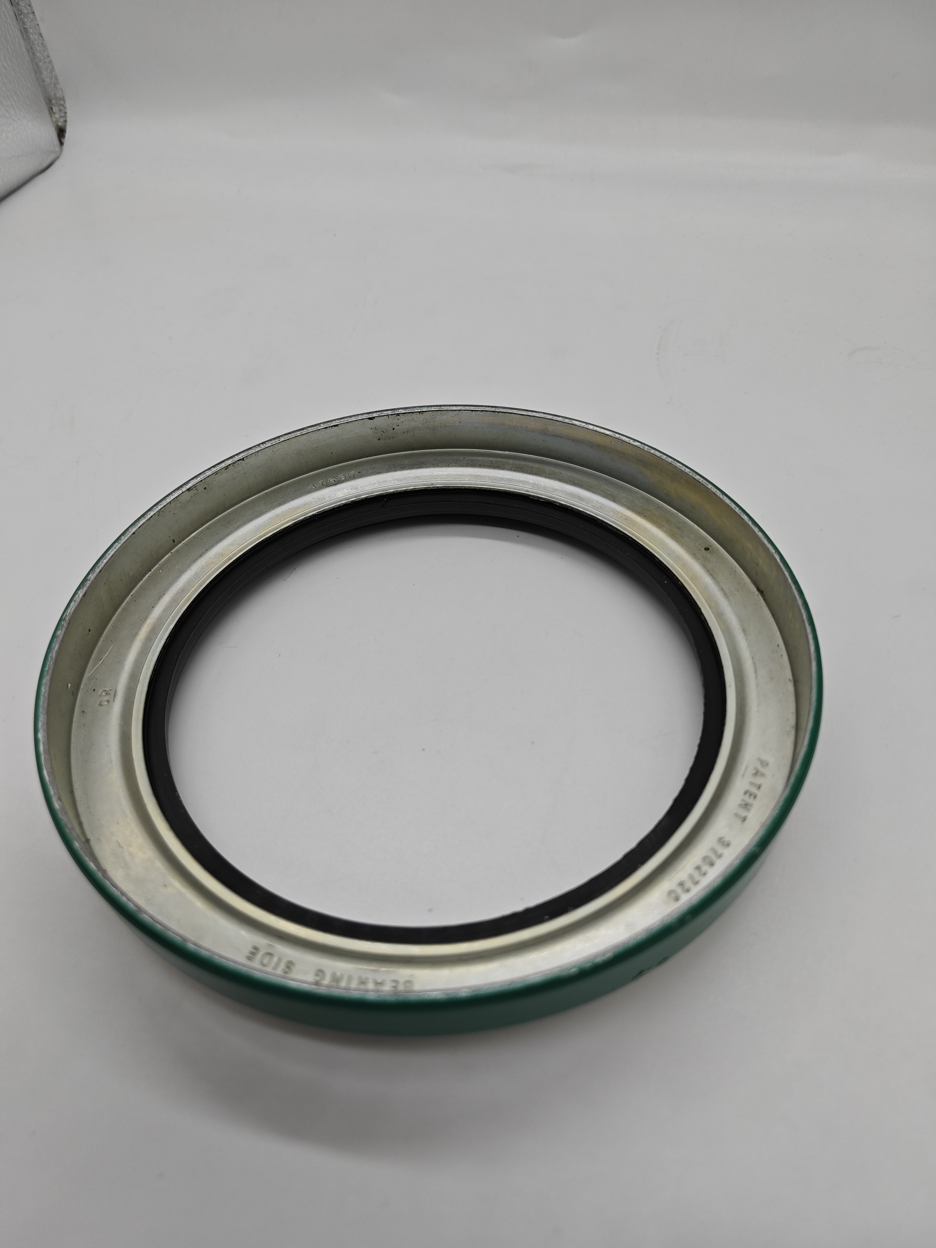 Truck Wheel Hub Oil Seal 47697 121*160.3*28.5 OIL SEAL For Freightliner ...