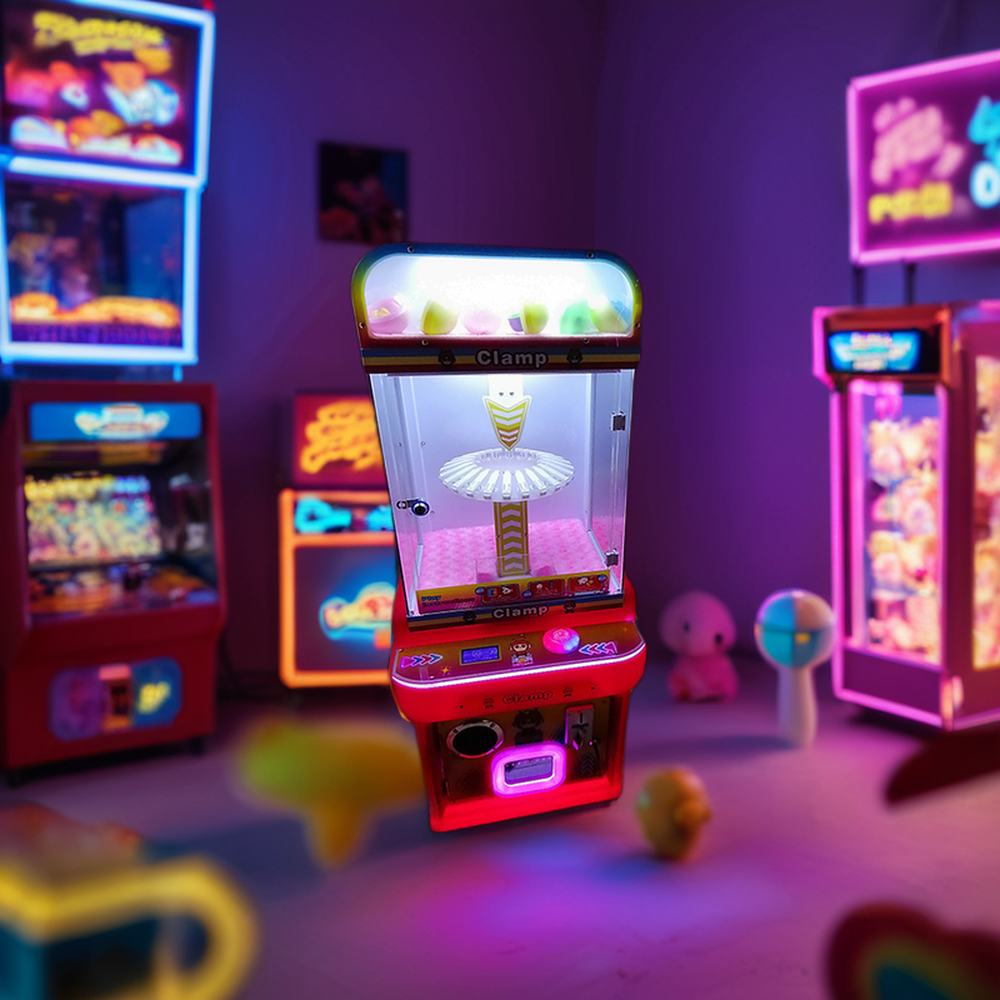 Kids Playground Game Center Automatic Gift Card Vending Clamp Machine ...