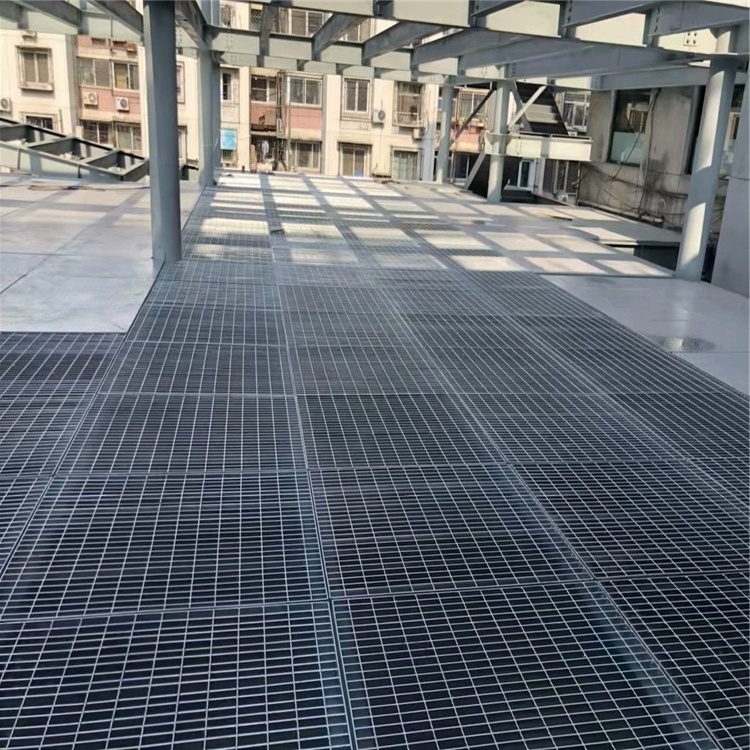 Mild (gms) Grating Galvanized Steel Grille Composite Checker Plate ...