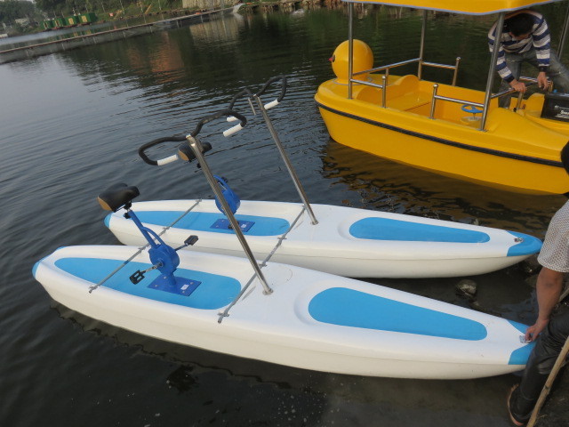 Customized Arcade Water Trike Play Equipment Swimming Pool Float ...